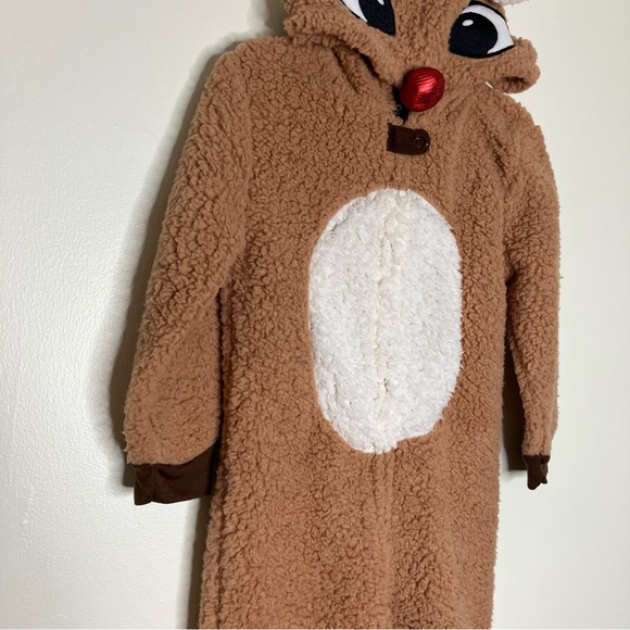 Rudolph The Red Nosed Reindeer | Pajamas | Rudolph The Red Nosed ...